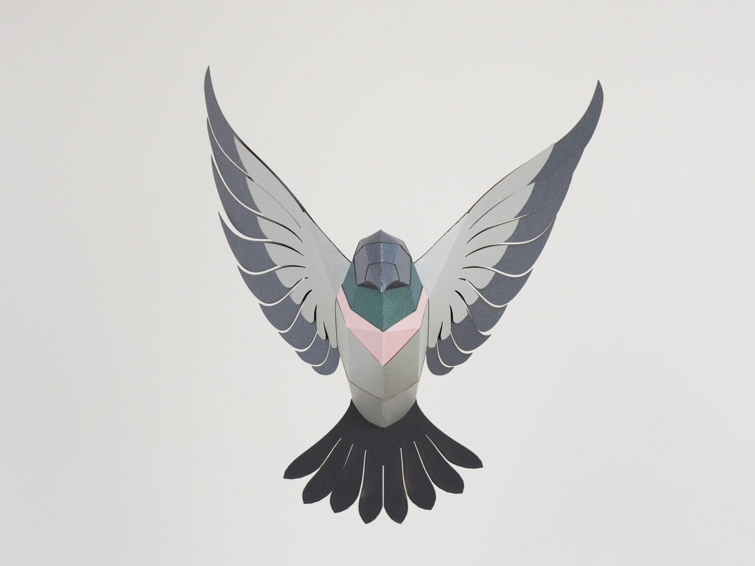 Pigeon paper sculpture. Papercraft Low poly bird. - SmagaPaperwood
