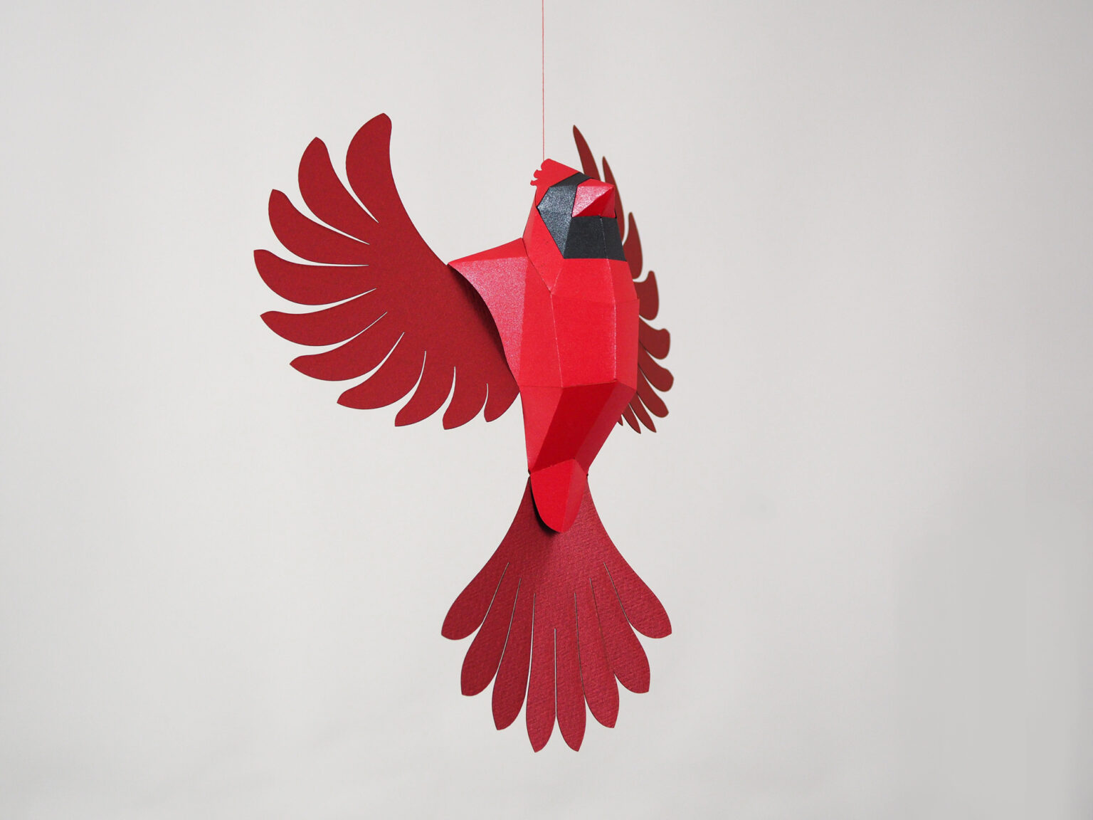 Red cardinal bird figurine. Paper craft template. – SmagaPaperwood